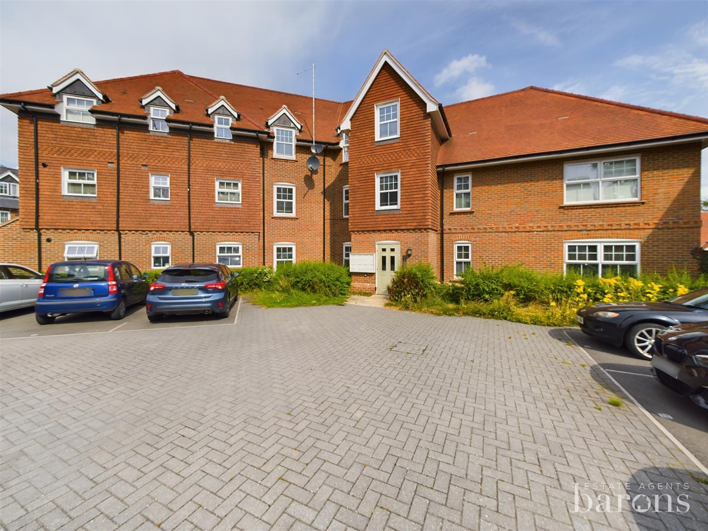 Basingstoke Estate Agents, Basingstoke | For Sale, Barons Estate Agents ...